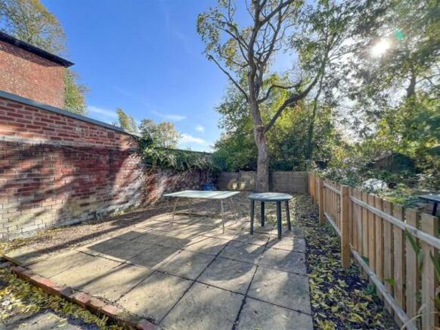 4 bedroom house for rent in Wilkinson Street, Sheffield, S10