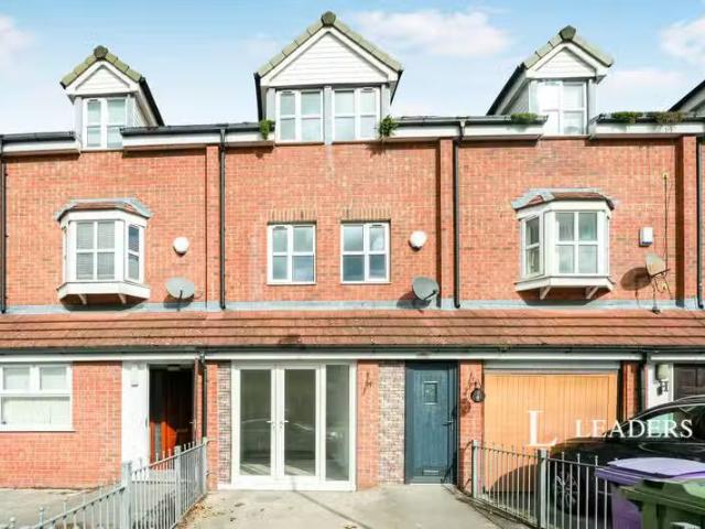 4 bedroom house for rent in William Henry Street, L3