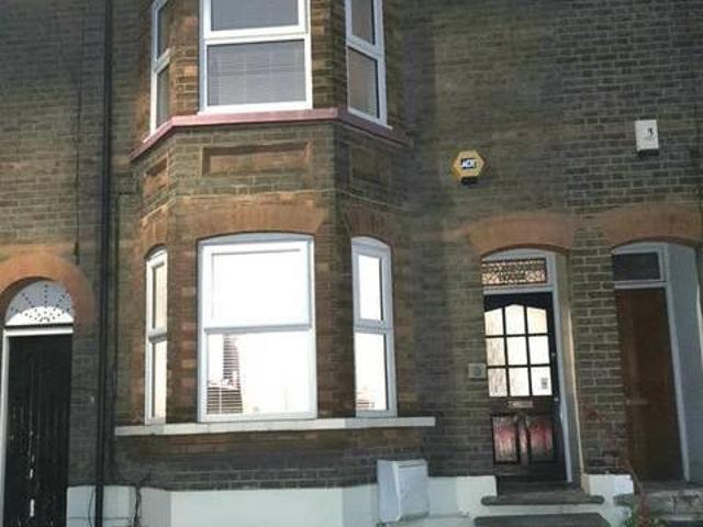 4 bedroom house for rent in Windmill Road LU1 3XL LU1