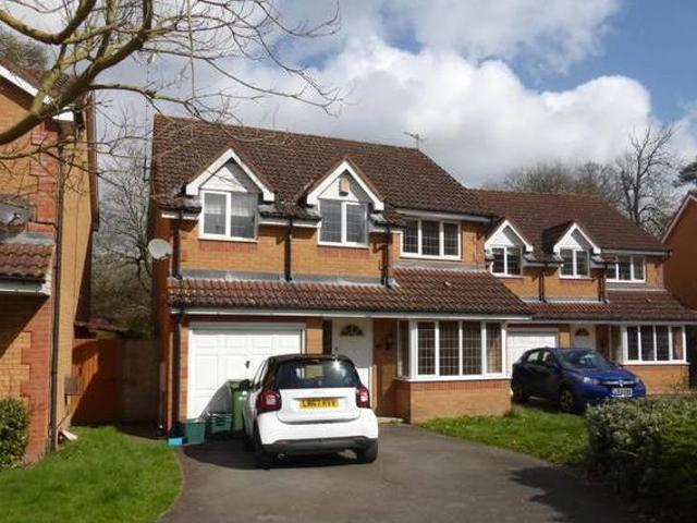 4 bedroom house for rent in Wynches Farm Drive ST ALBANS AL4