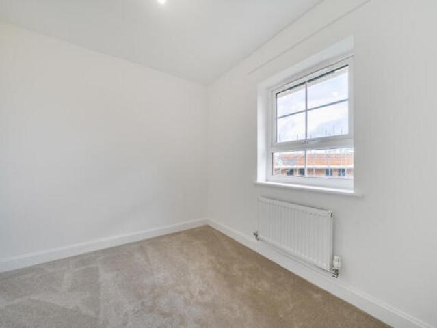 4 bedroom house for rent in Talisker Road, ME20