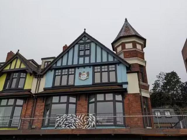 4 bedroom house for rent in The Esplanade, Penarth, South Glam.