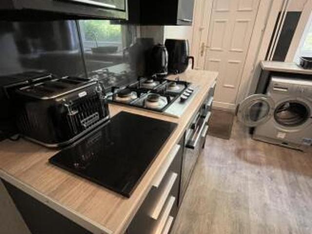1 bedroom house share for rent in Trelawn Terrace, Leeds, LS6