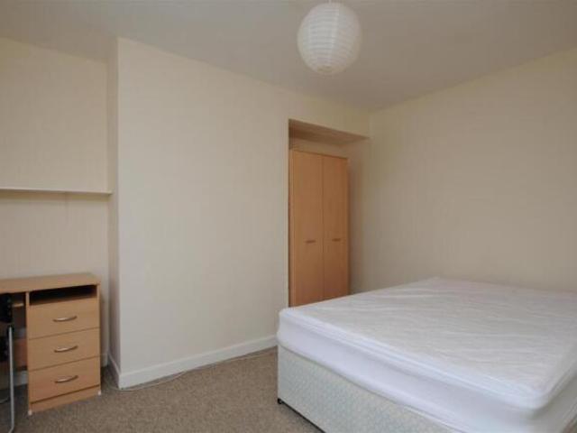 4 bedroom house for rent in Valentia Road, OX3