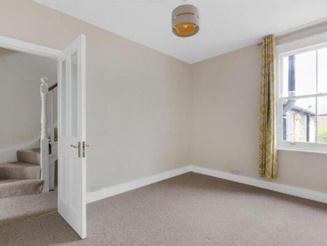 4 bedroom house for rent in Vanderbilt Road, Earlsfield, London, SW18