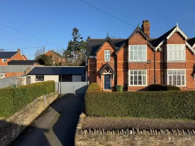 4 bedroom house for rent in Victoria Road, Kington, HR5