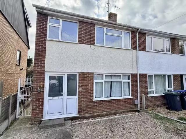 4 bedroom house for rent in Victoria Road, St Peters, CT10