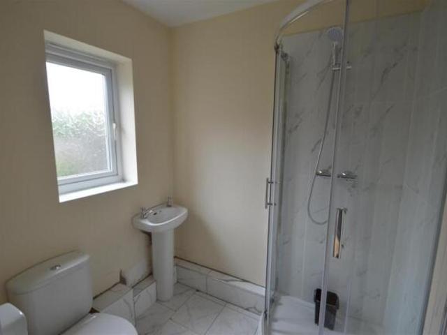4 bedroom house for rent in Yew Street, Hulme, Manchester, M15
