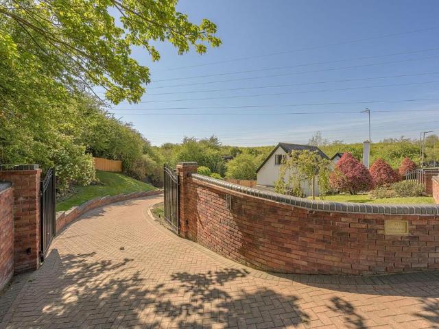 4 bedroom house for sale
