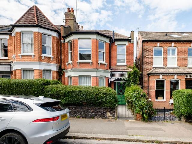 4 bedroom house for sale