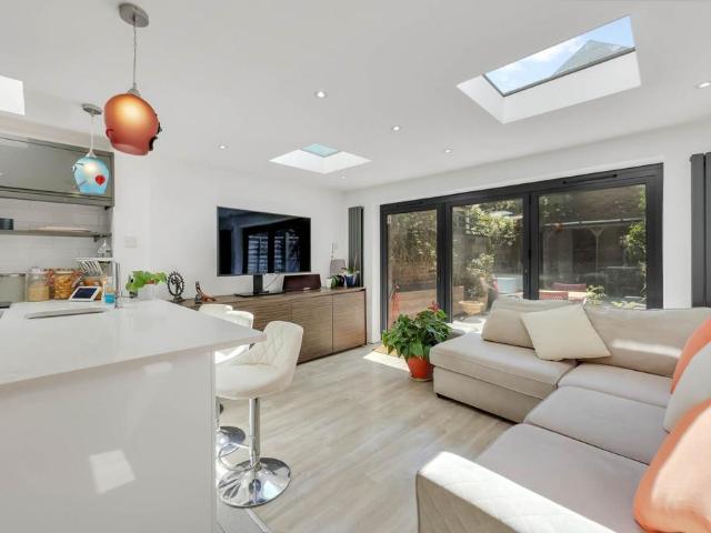 4 bedroom house for sale