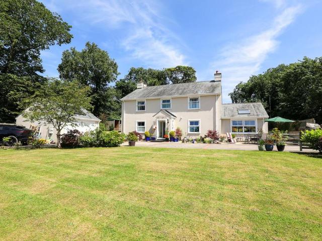 4 bedroom house for sale
