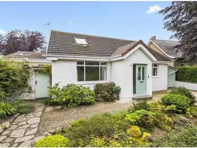 4 bedroom house for sale, 13 Dovecot Grove, Kingsknowe, Edinbu.