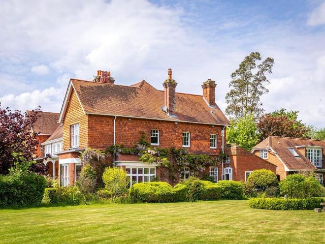 4 bedroom house for sale