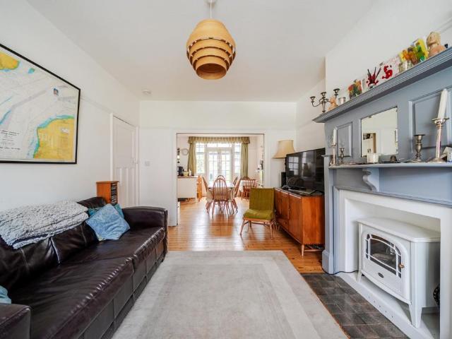 5 bedroom house for sale