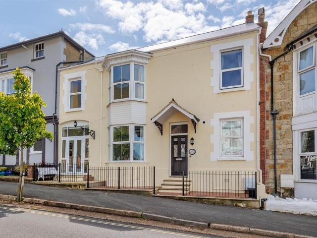 4 bedroom house for sale