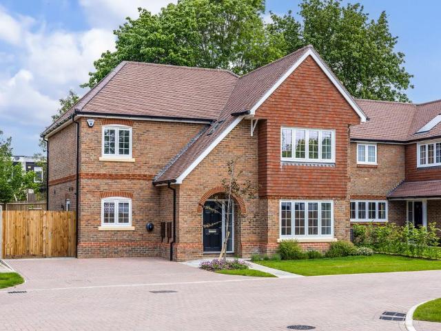 4 bedroom house for sale