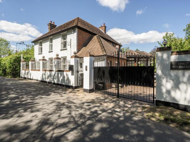 4 bedroom house for sale
