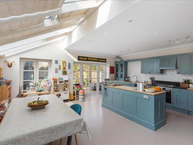 4 bedroom house for sale