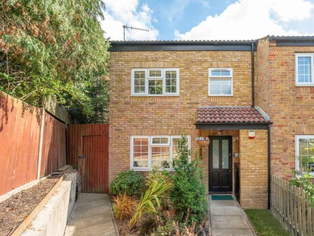 4 bedroom house for sale