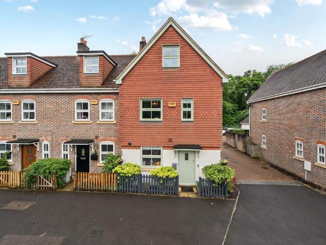 4 bedroom house for sale