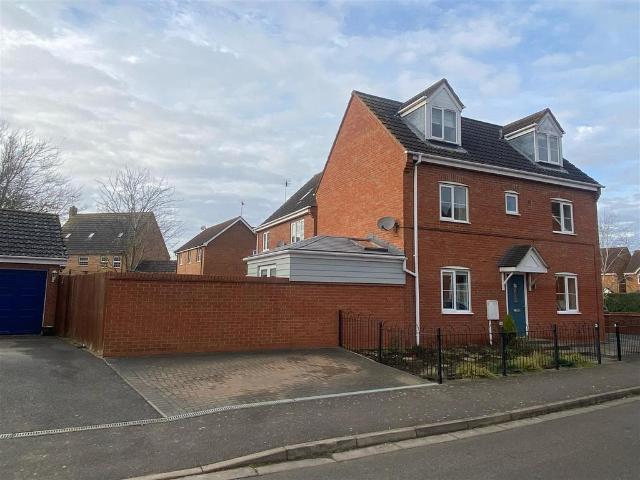 4 bedroom house for sale