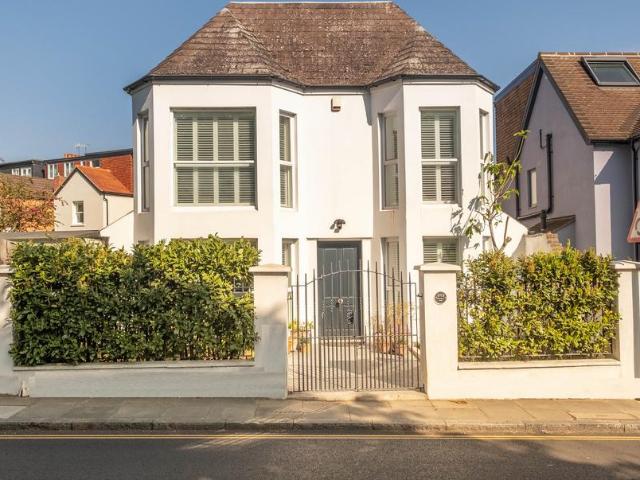 4 bedroom house for sale