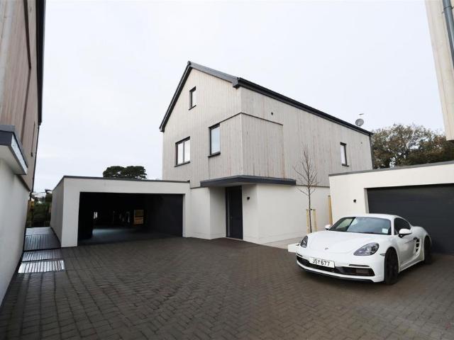 4 bedroom house for sale