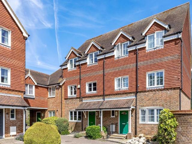 4 bedroom house for sale