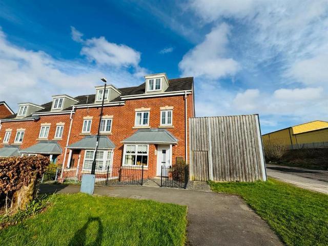 4 bedroom house for sale