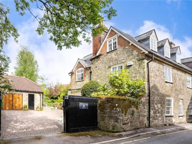 4 bedroom house for sale
