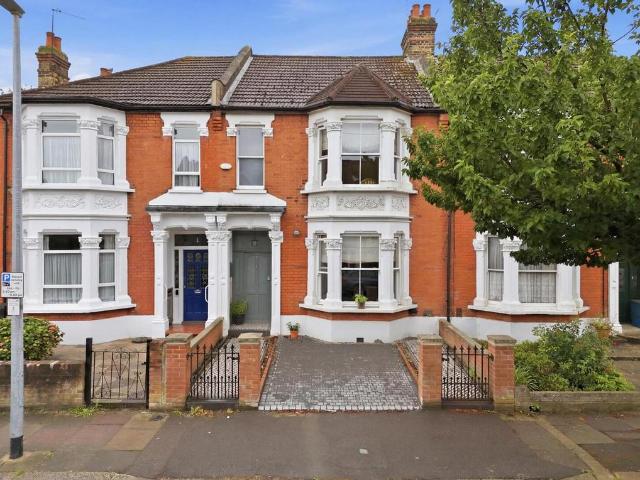 4 bedroom house for sale