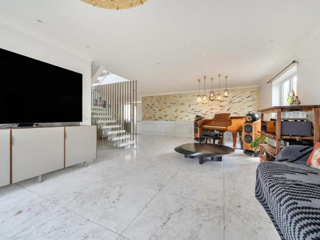 4 bedroom house for sale