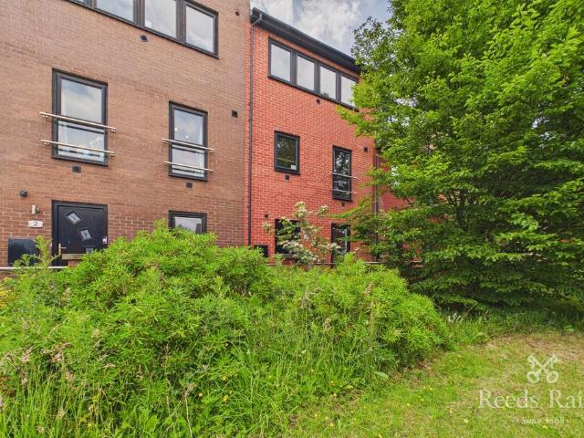 4 bedroom house for sale