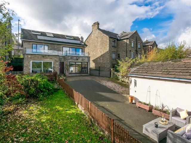 4 bedroom house for sale