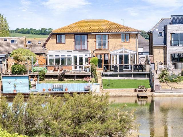 4 bedroom house for sale