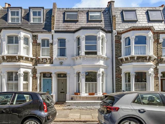 4 bedroom house for sale