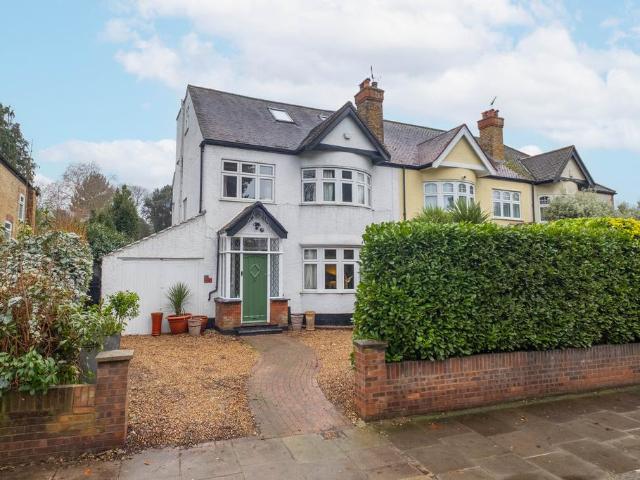 4 bedroom house for sale