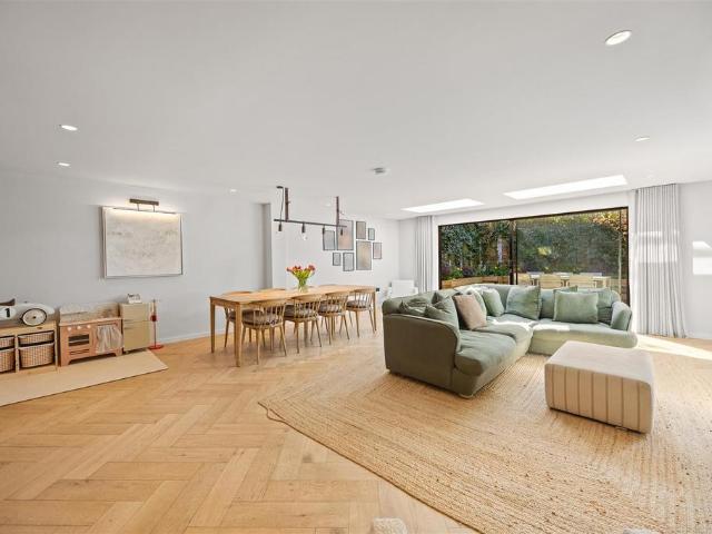 4 bedroom house for sale