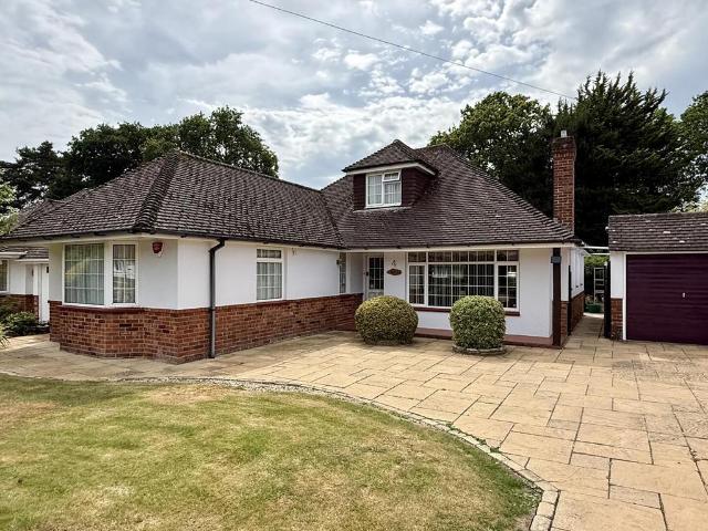 4 bedroom chalet for sale