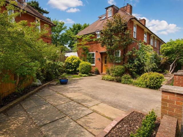 4 bedroom house for sale