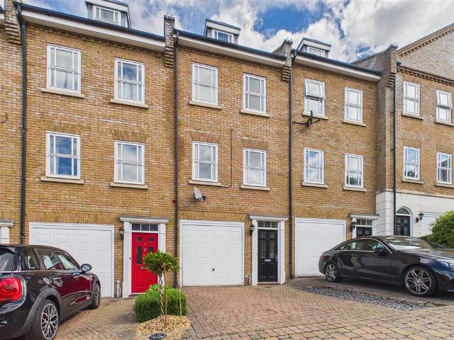 4 bedroom house for sale