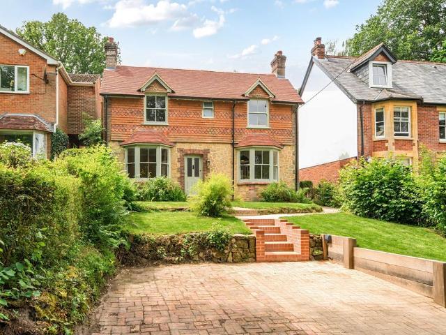 4 bedroom house for sale