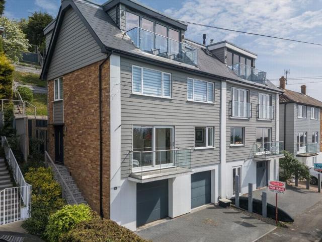 4 bedroom house for sale