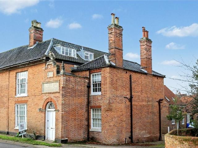 4 bedroom house for sale