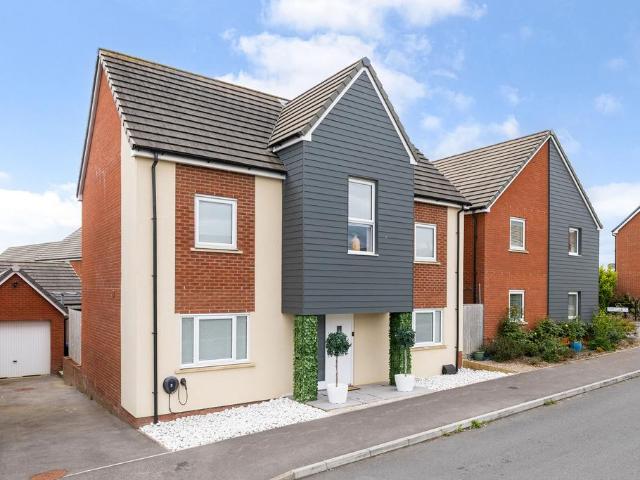 4 bedroom house for sale