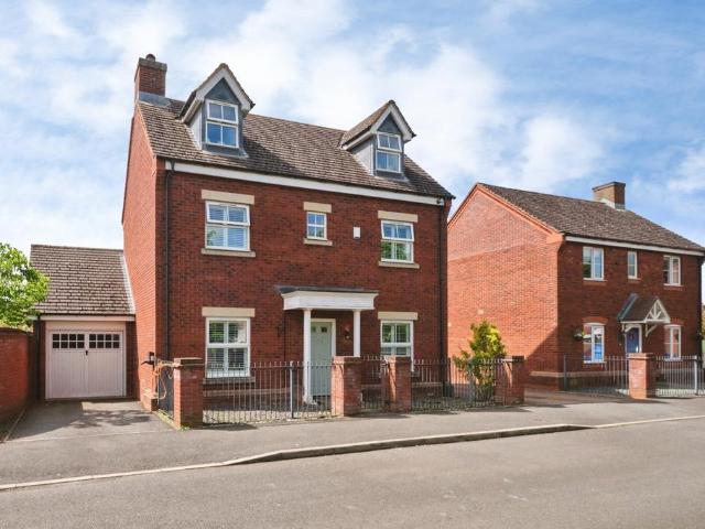 4 bedroom house for sale
