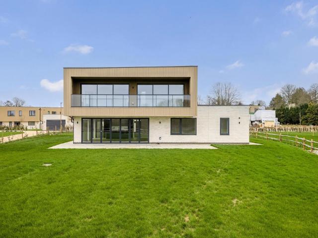 4 bedroom house for sale