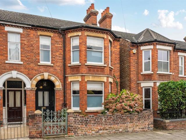 4 bedroom house for sale