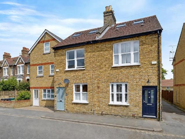 4 bedroom house for sale